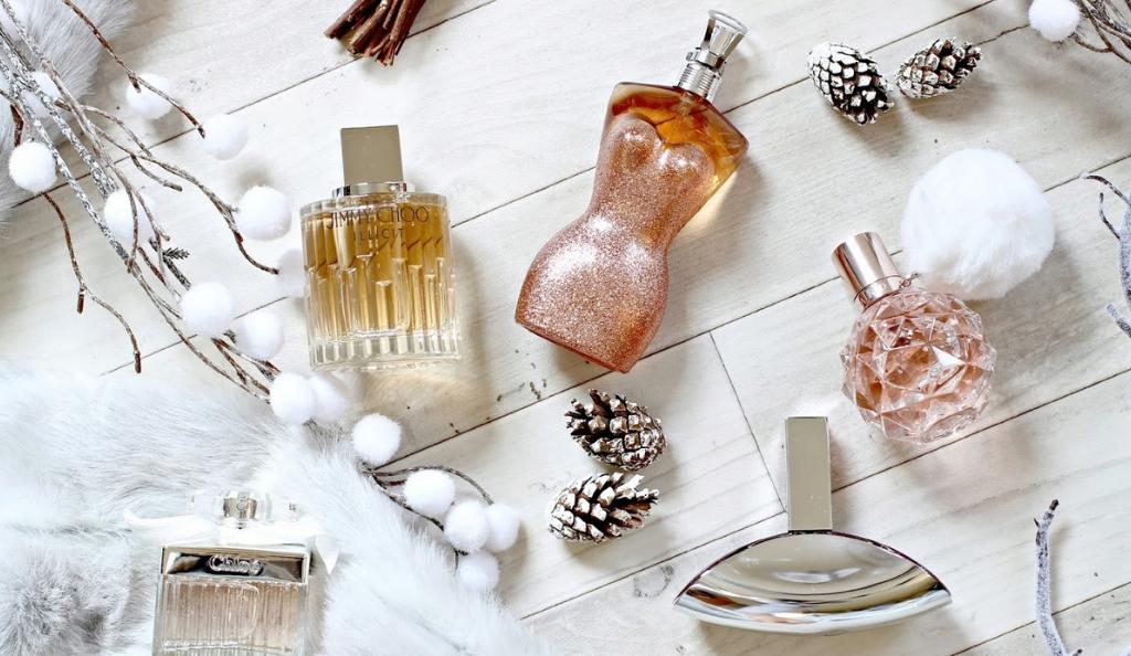 Perfume as a Gift: Perfume as a Gift: Choosing the Perfect Scent for ...